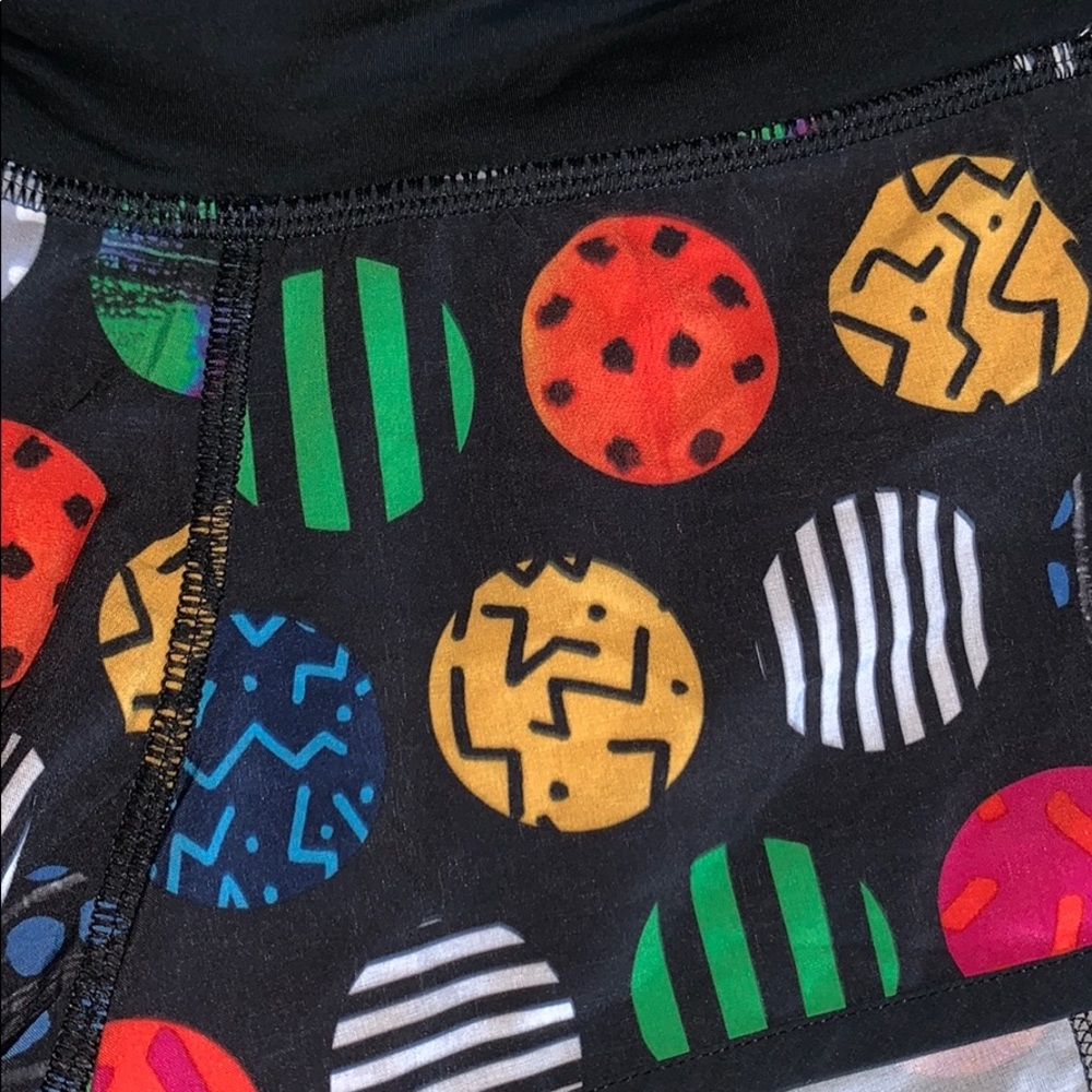 Lululemon Seawheeze Bugs Balls Speed Shorts Size 2 - Gem